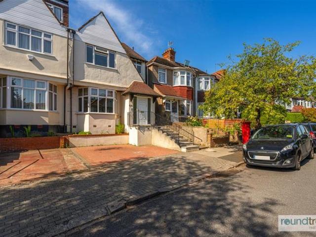 5 bedroom house for sale