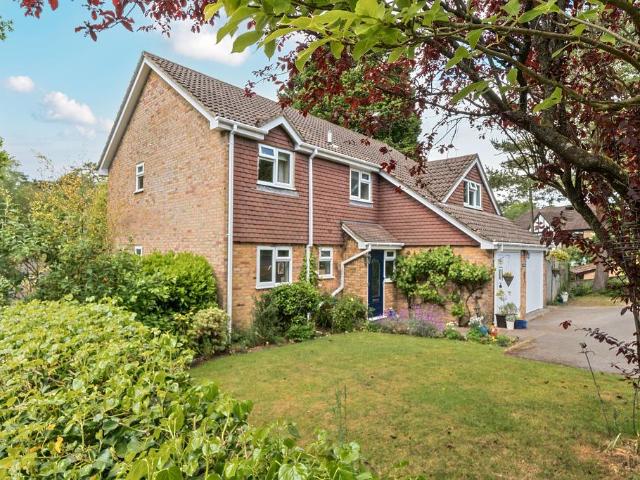 5 bedroom house for sale