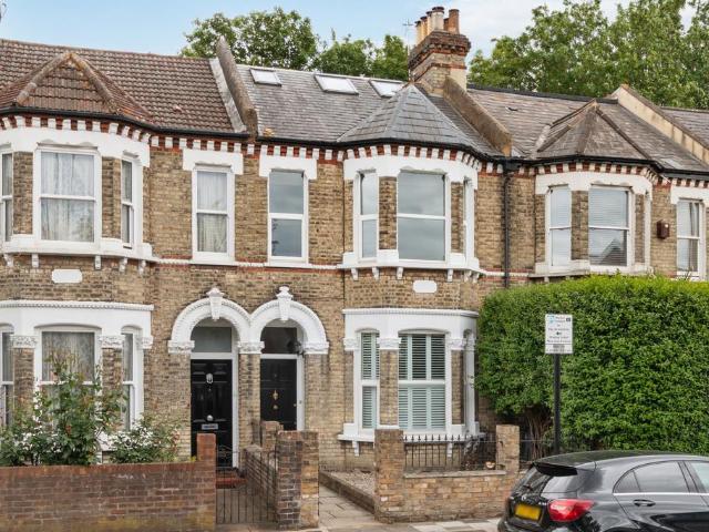 5 bedroom house for sale
