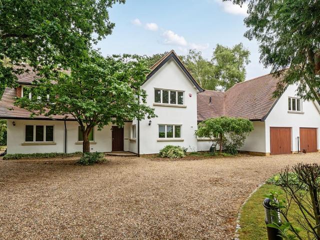 5 bedroom house for sale