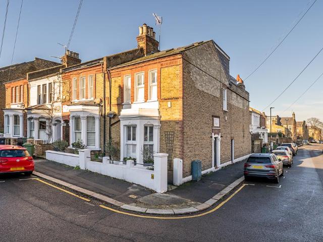 5 bedroom house for sale