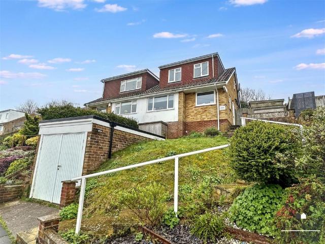 5 bedroom house for sale