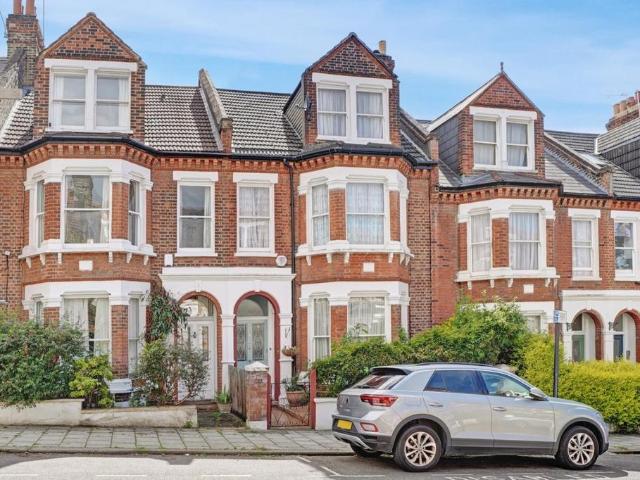 5 bedroom house for sale