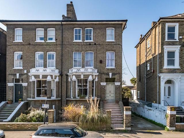 5 bedroom house for sale