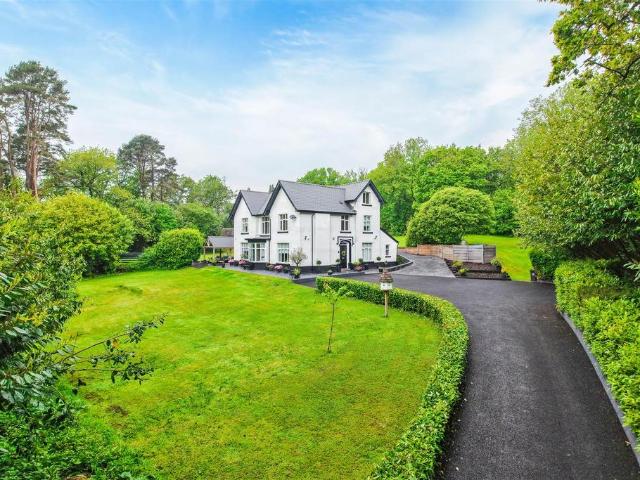 5 bedroom house for sale