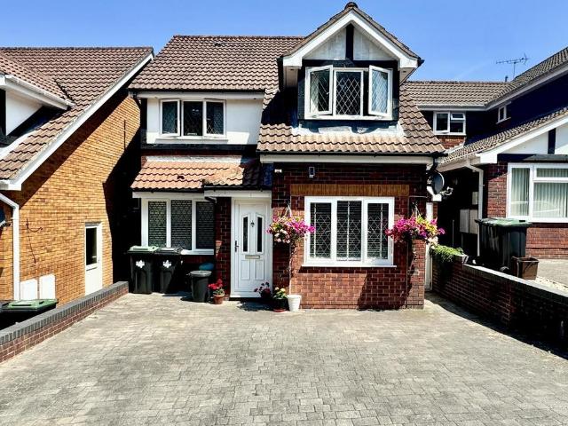 5 bedroom house for sale