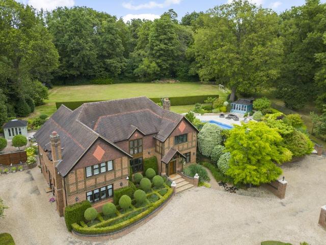 5 bedroom house for sale