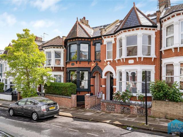 5 bedroom house for sale