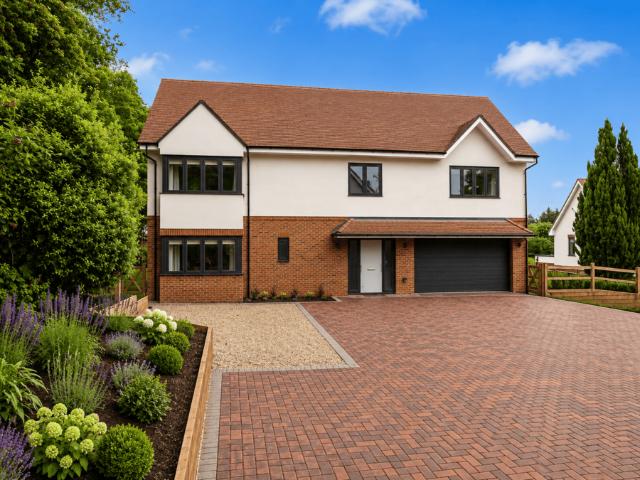 5 bedroom house for sale