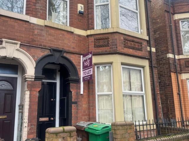 5 bedroom house for sale