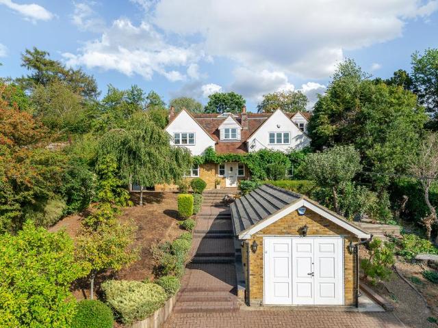 5 bedroom house for sale