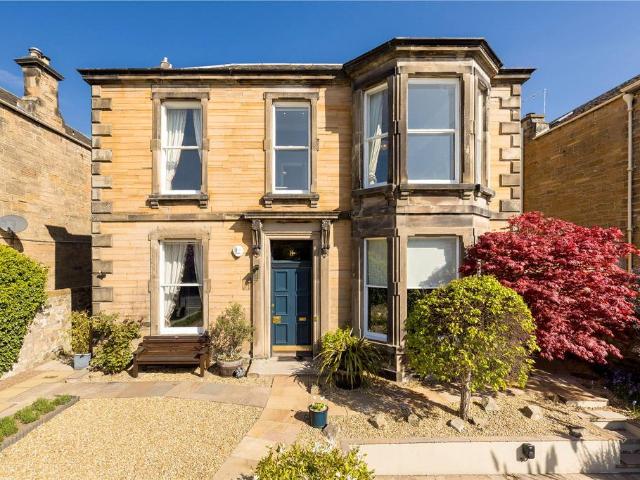 5 bedroom house for sale
