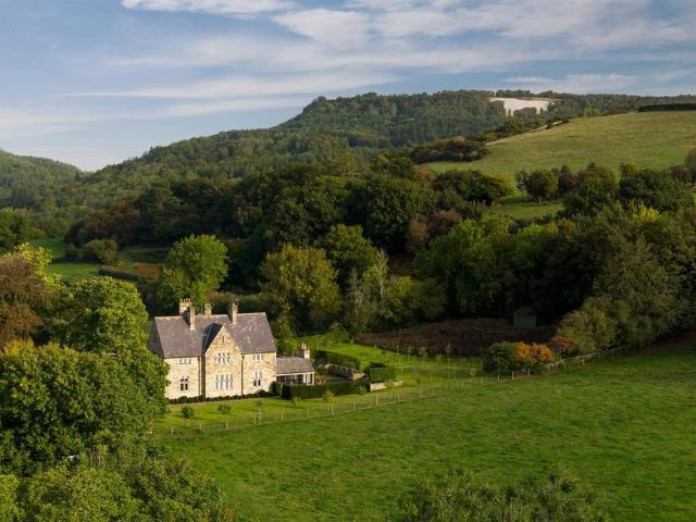 5 bedroom house for sale