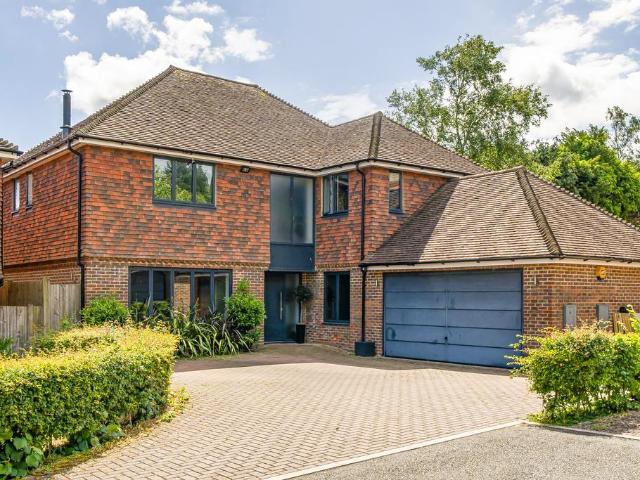 5 bedroom house for sale