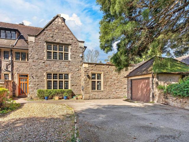 5 bedroom house for sale