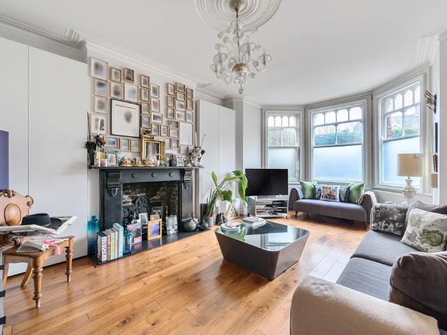 5 bedroom house for sale