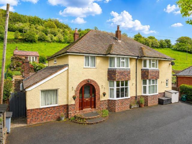 5 bedroom house for sale