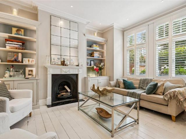 5 bedroom house for sale