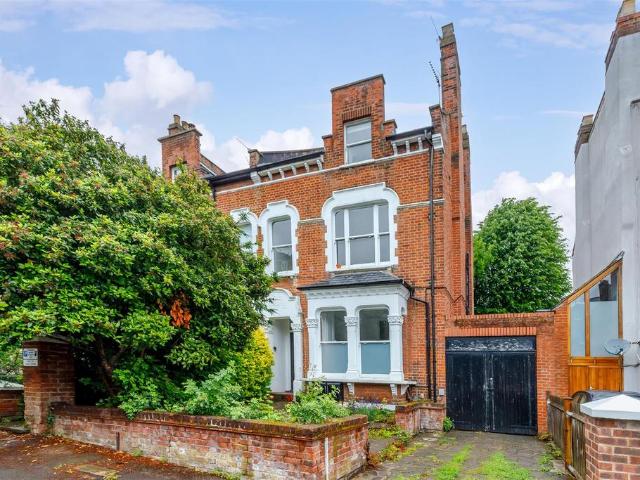 5 bedroom house for sale