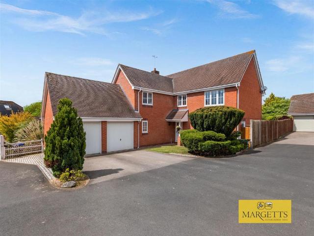 5 bedroom house for sale