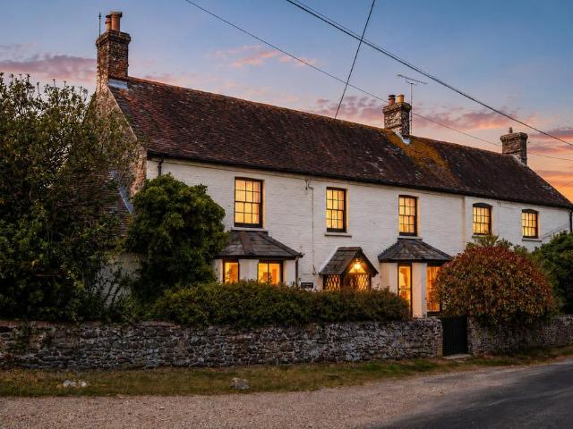 5 bedroom house for sale