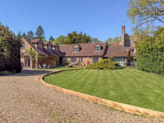 5 bedroom house for sale
