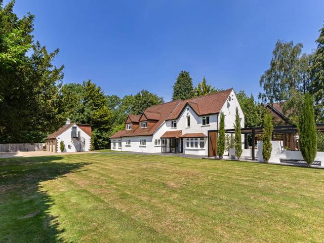 5 bedroom house for sale
