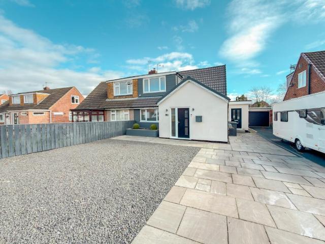 5 bedroom house for sale