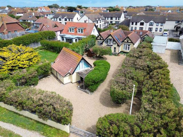 5 bedroom house for sale