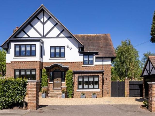 5 bedroom house for sale