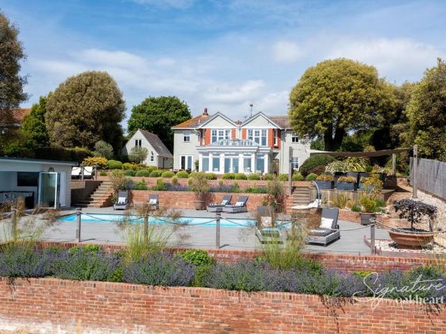 5 bedroom house for sale