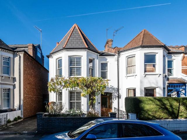 5 bedroom house for sale