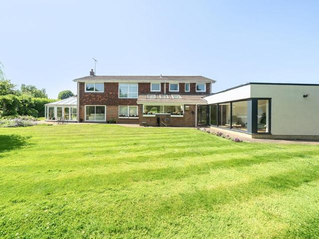 5 bedroom house for sale