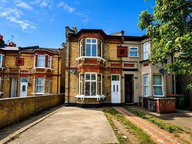 5 bedroom house for sale