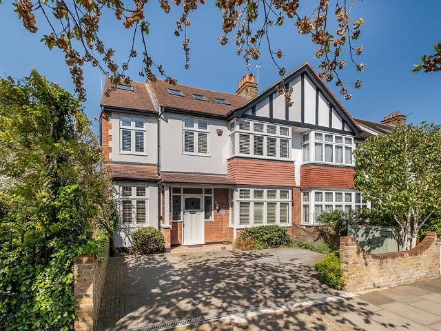 5 bedroom house for sale