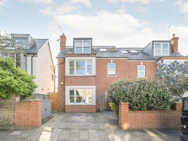 5 bedroom house for sale