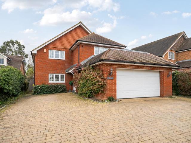 5 bedroom house for sale