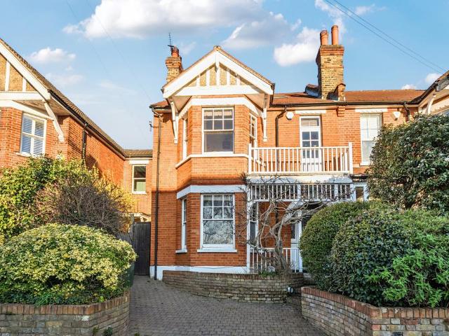 5 bedroom house for sale