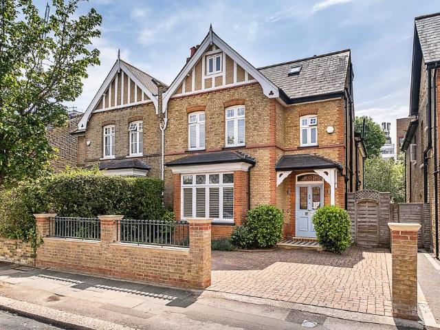 5 bedroom house for sale