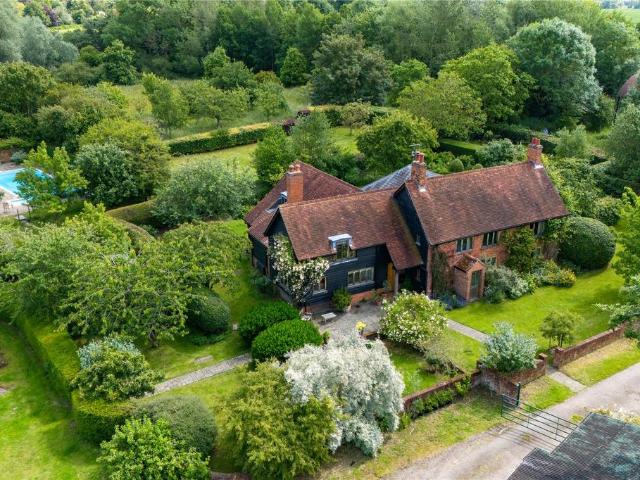 5 bedroom house for sale