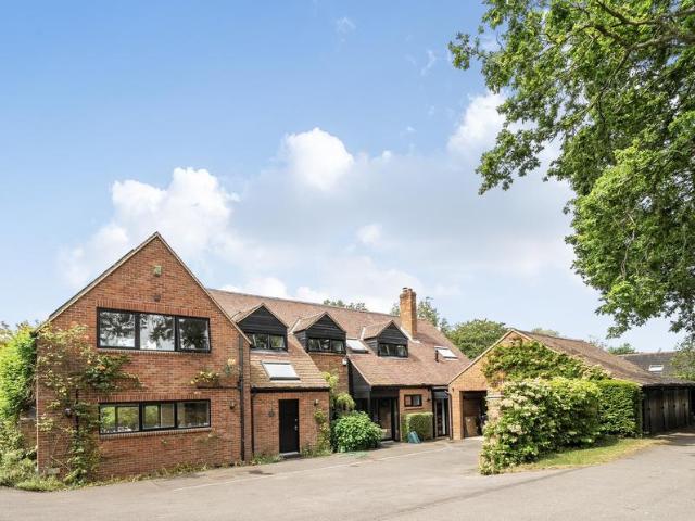 5 bedroom house for sale