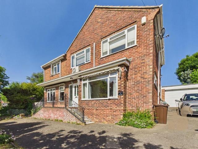 5 bedroom house for sale