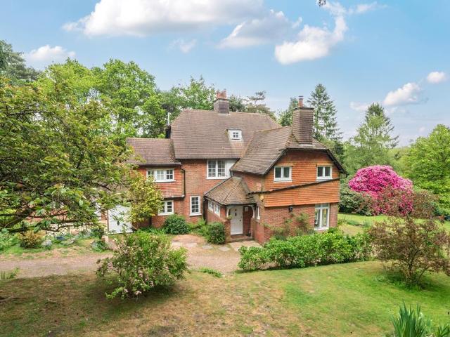 5 bedroom house for sale