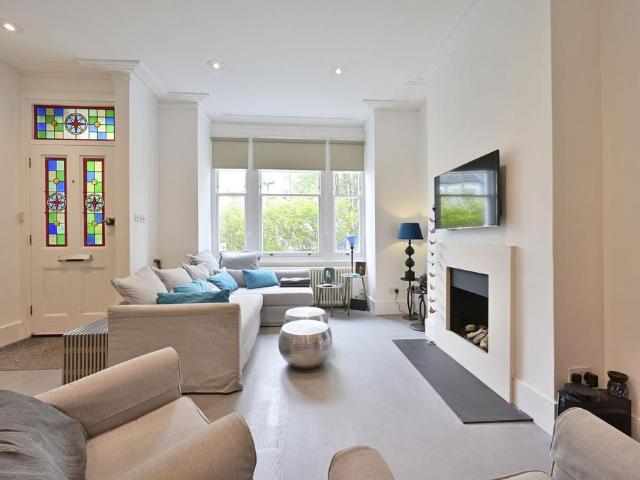 5 bedroom house for sale
