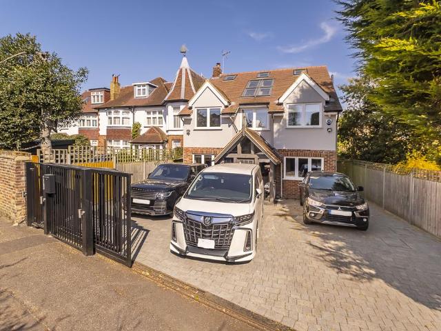 5 bedroom house for sale