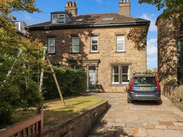 5 bedroom house for sale