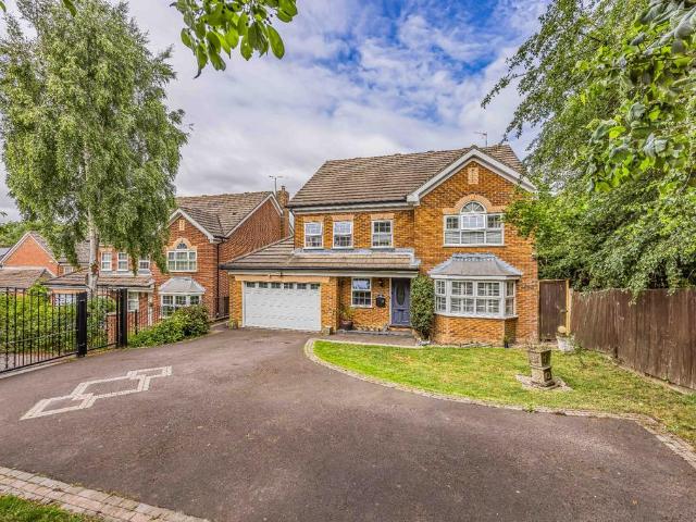 5 bedroom house for sale
