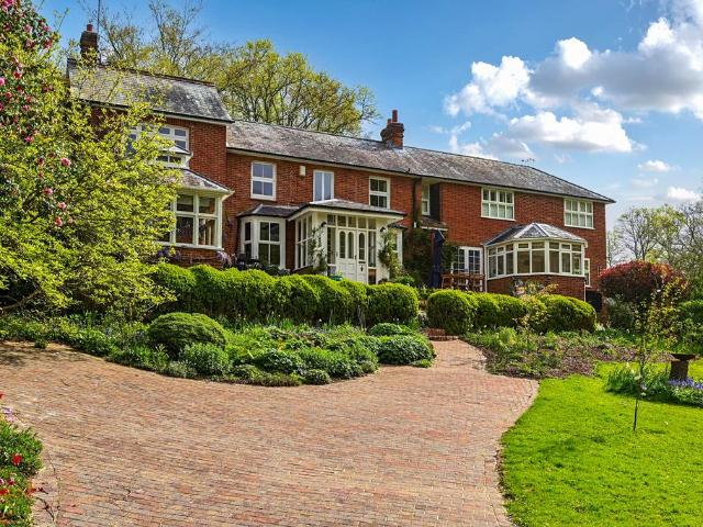 5 bedroom house for sale