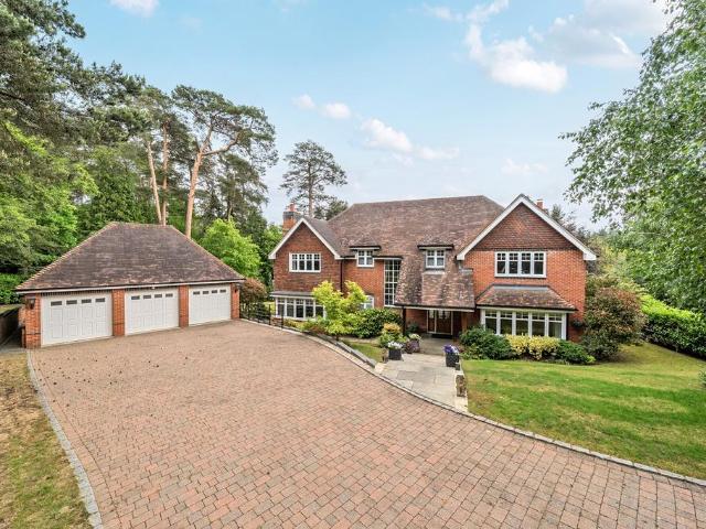 5 bedroom house for sale