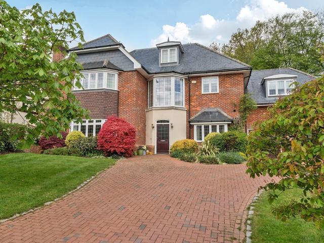 5 bedroom house for sale